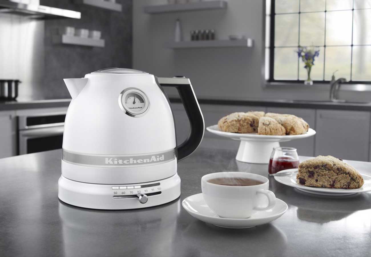 KitchenAid Pro-Line 1.6 Qt. Electric Kettle - KEK1522FP