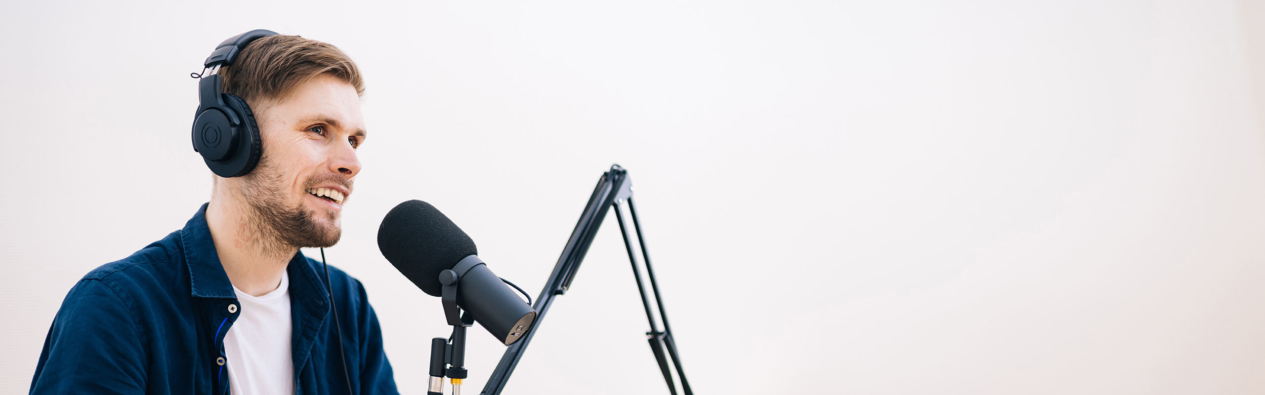 Microphone Buying Guide | Abt