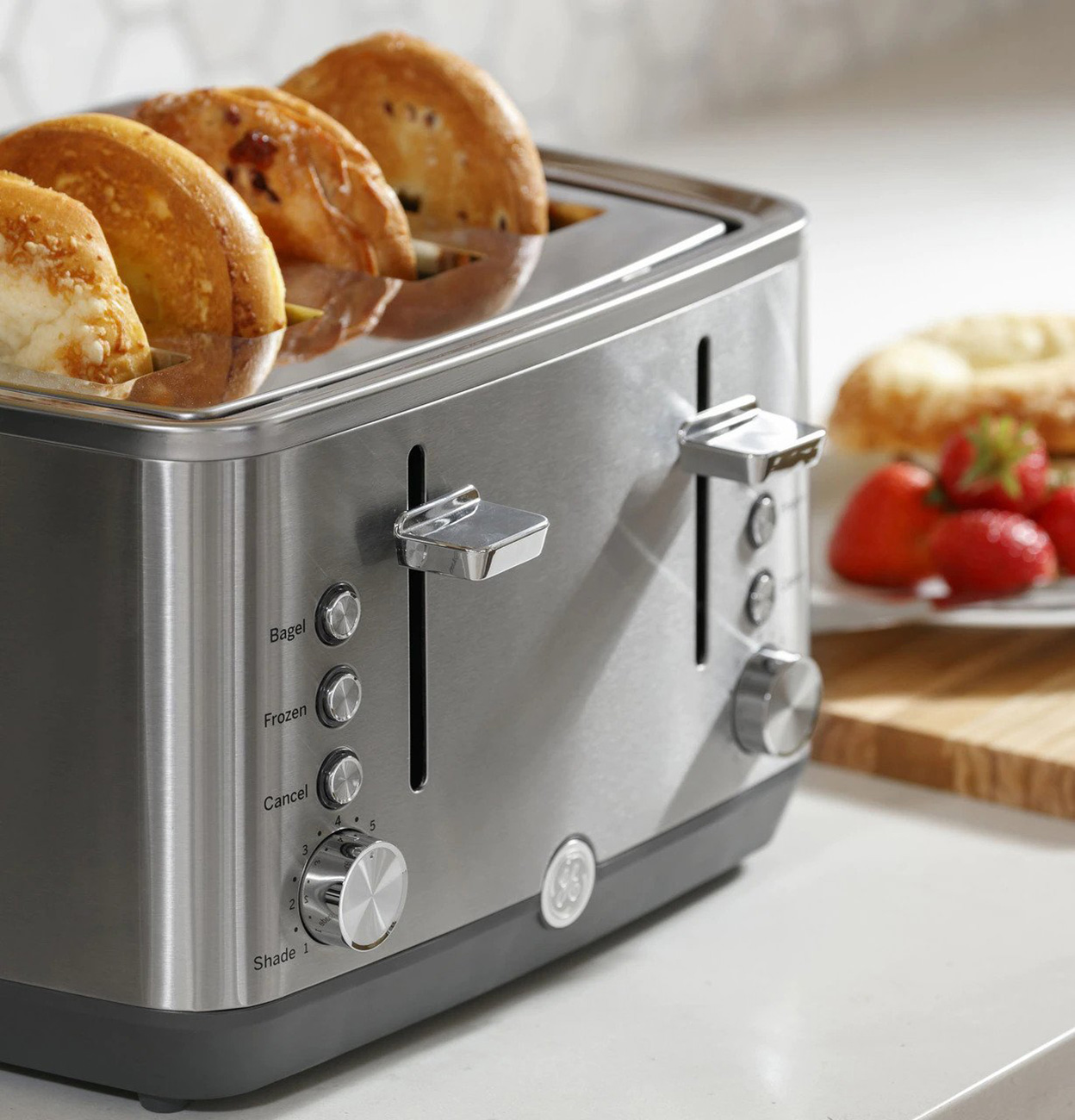 GE Stainless Steel 4-Slice Toaster - G9TMA4SSPSS | Abt