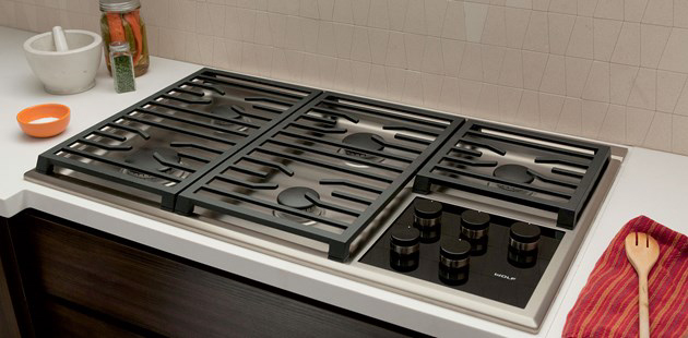 Wolf 36" Stainless Transitional Gas Cooktop CG365T/S | Abt
