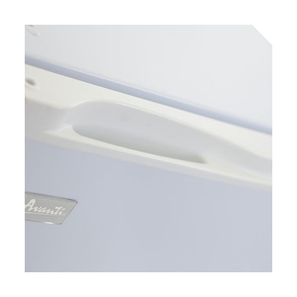 Avanti 2.8 Cu. Ft. Vertical Freezer 19-Inch Wide in White - VF306