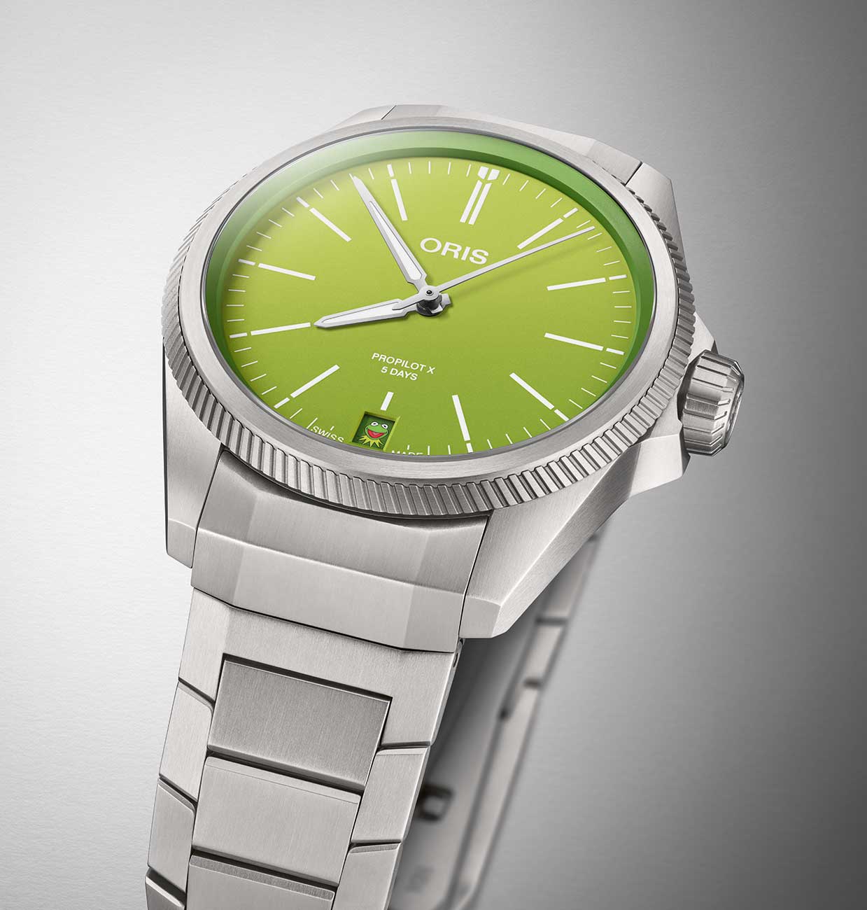 Oris ProPilot X Kermit Edition Titanium Watch - 0140077787157SET | Abt