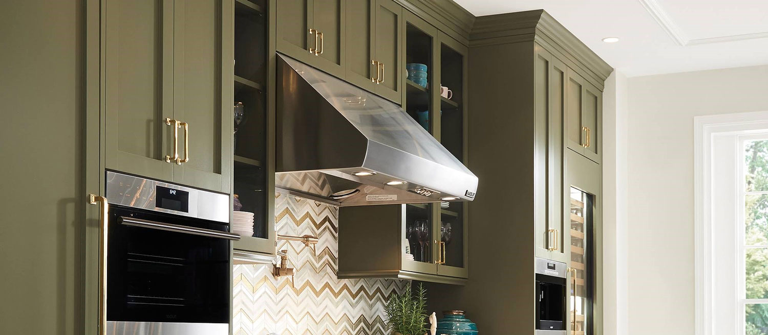 Wolf 48" Stainless Steel Pro Wall Hood - PW482718 | Abt