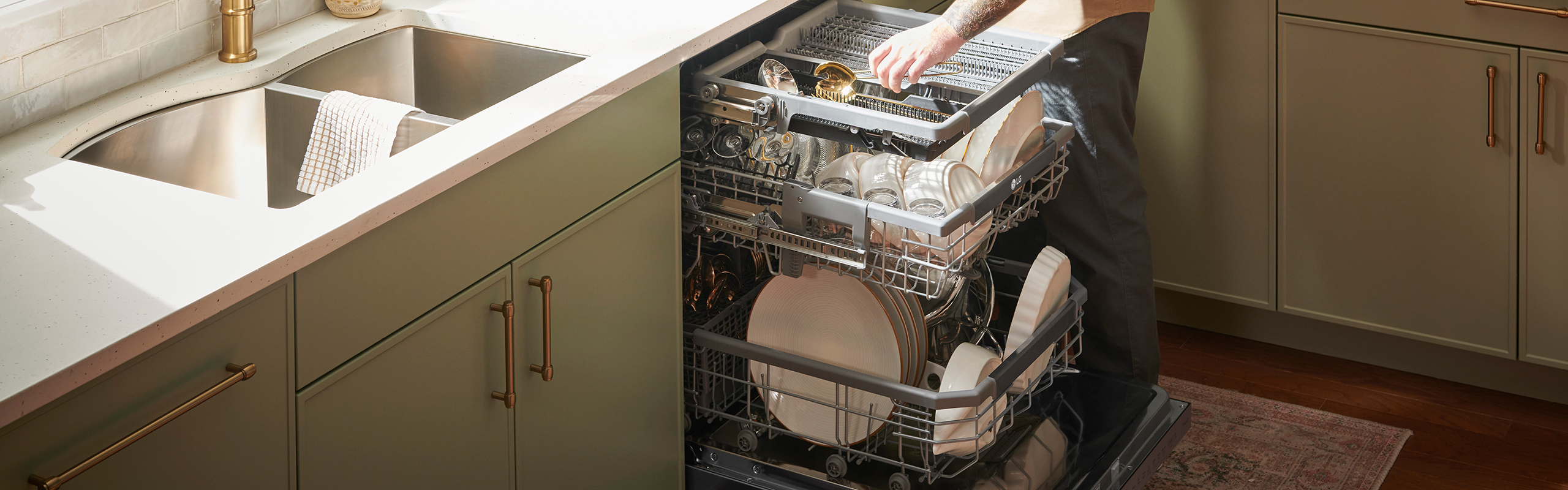 How To Load A Dishwasher Properly for Cleaner Dishes | Abt