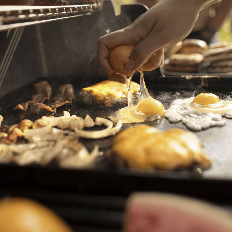 Weber CRAFTED Carbon Steel Flat Top Griddle - 7672 | Abt