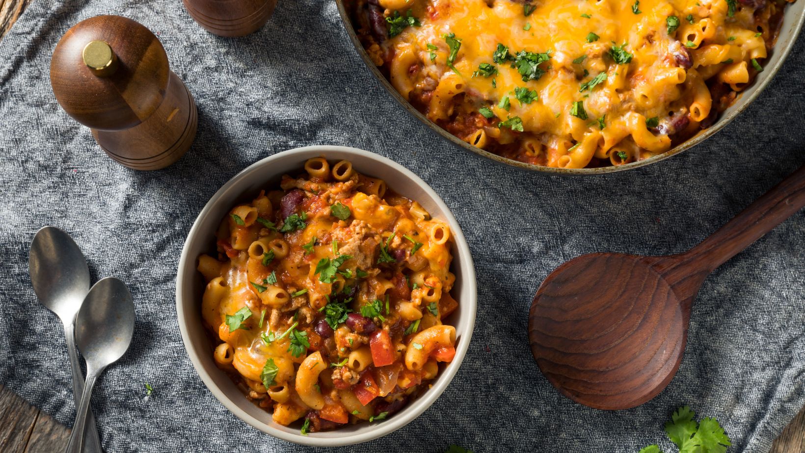 Top Game Day Chili Macaroni and Cheese Recipe | Abt
